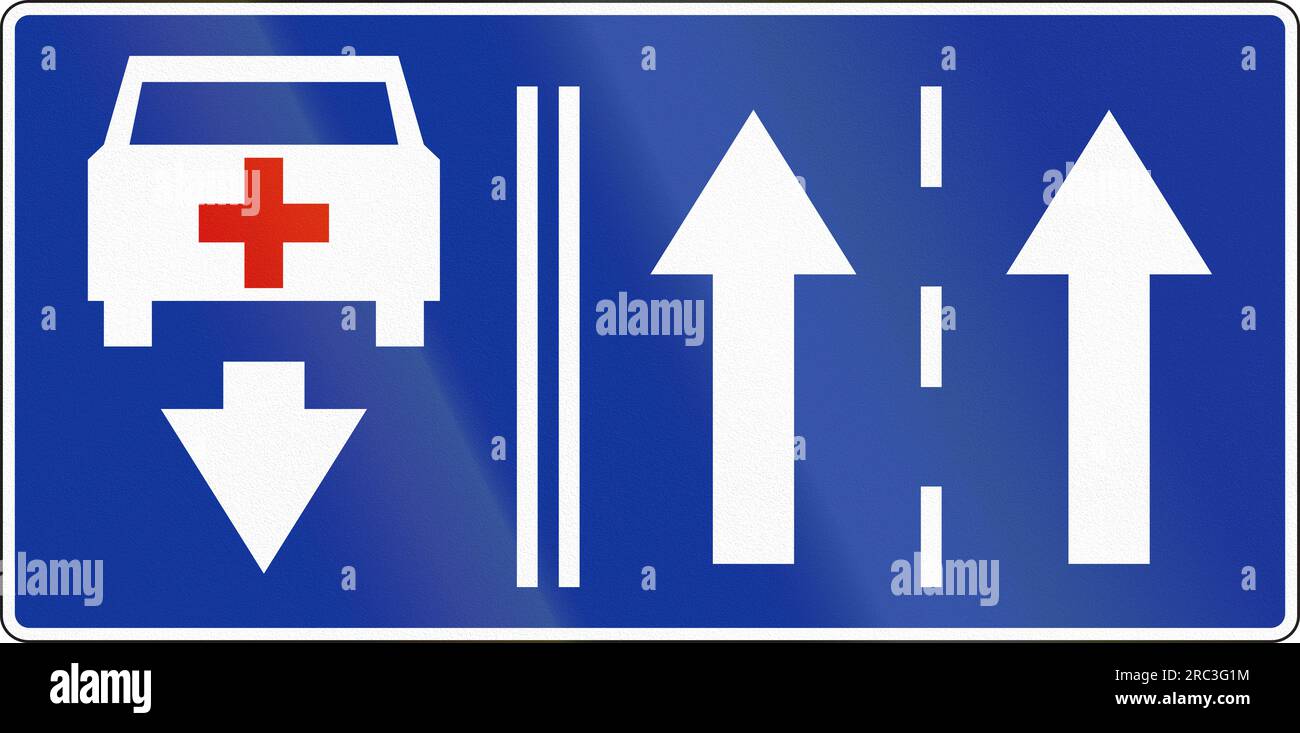 Opposing car hi-res stock photography and images - Alamy
