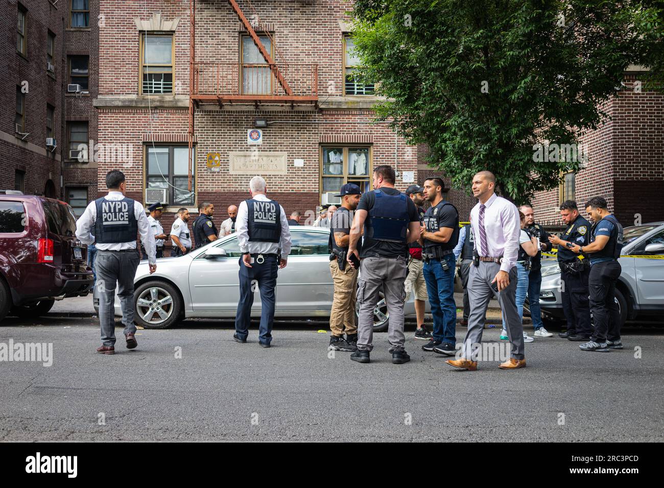 Nypd 52 precinct hi-res stock photography and images - Alamy
