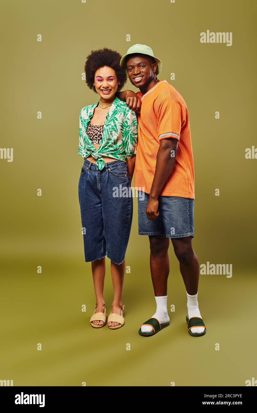 Socializing s hi-res stock photography and images - Alamy