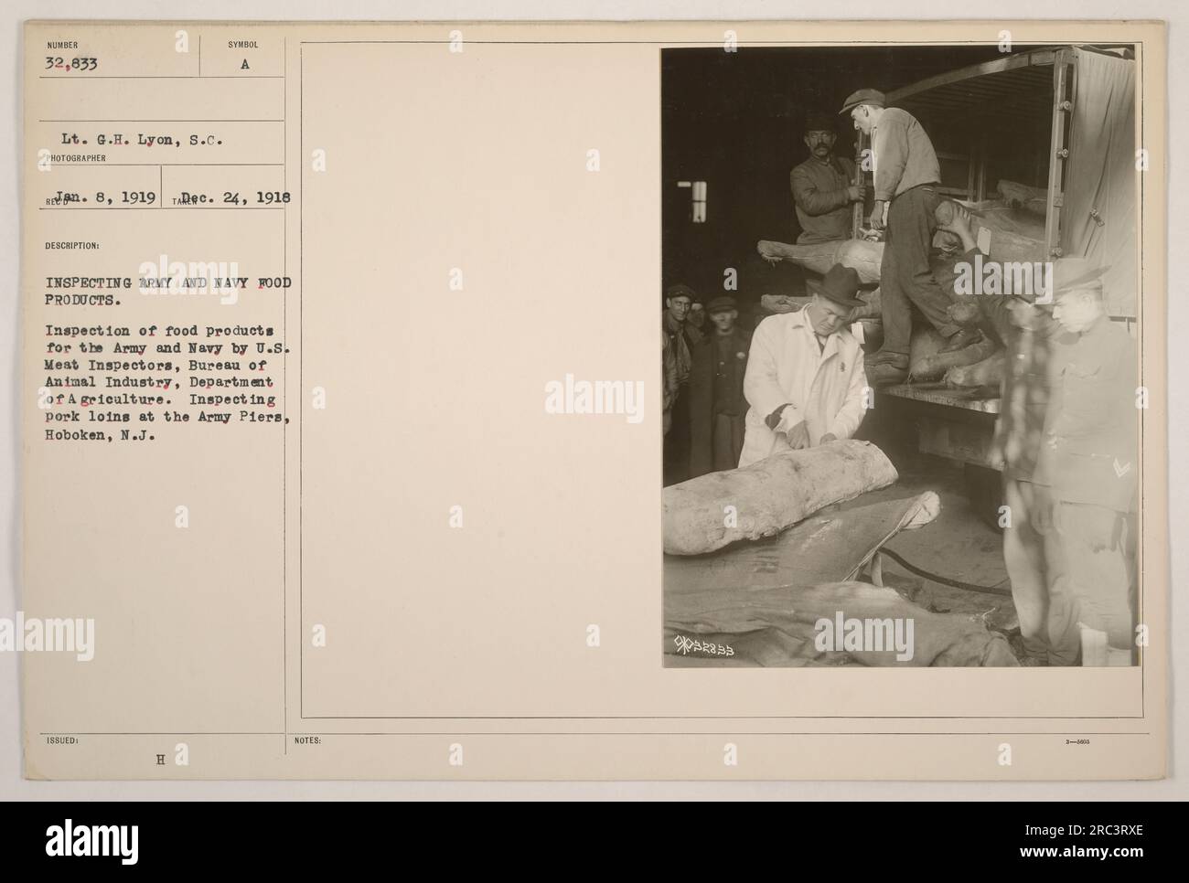 Inspecting army and navy food products hi-res stock photography and ...