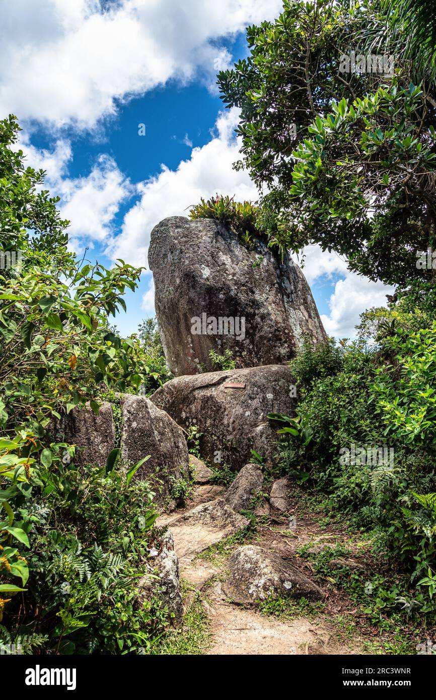 The Dolmen trail of the Prayer, Dolmen da Oracao in Morro da Galheta ...