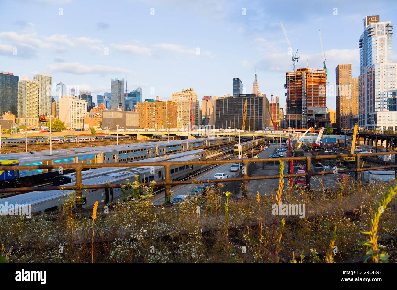 USA, New York, Manhattan, wild plant area and original rails of the ...