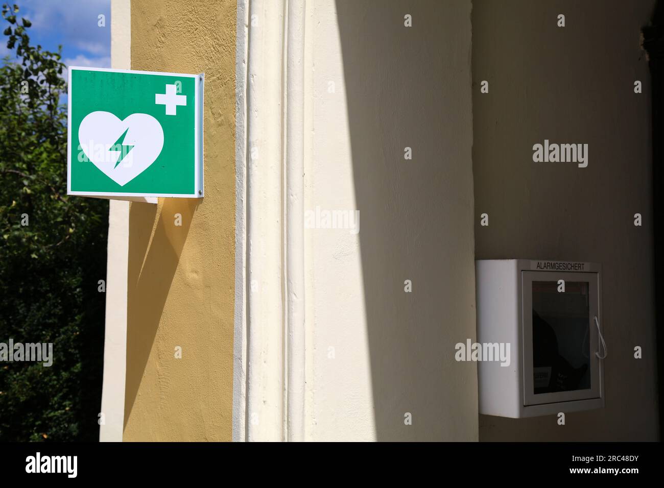 Public automated external defibrillator (AED) portable medical device ...