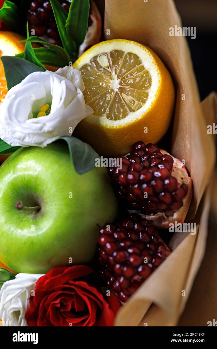 Gift to boss hi-res stock photography and images - Alamy