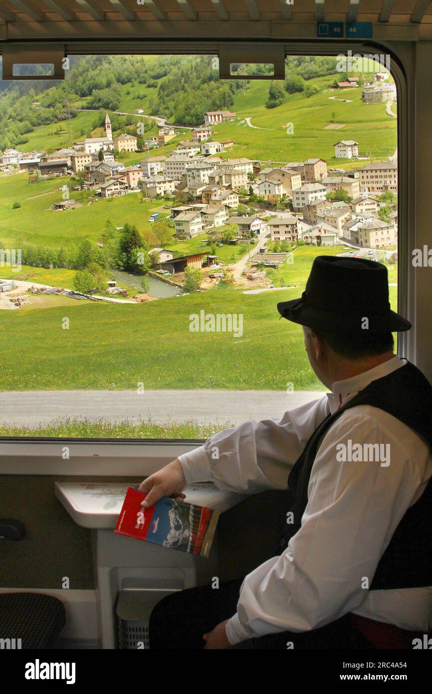 Train journeys in italy hi-res stock photography and images - Alamy