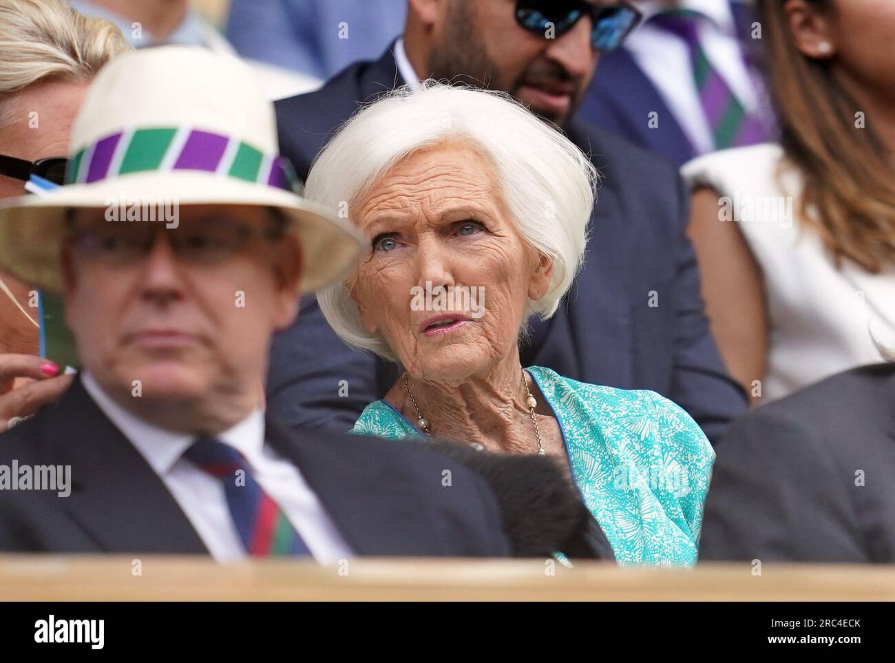 Dame mary berry hi-res stock photography and images - Alamy