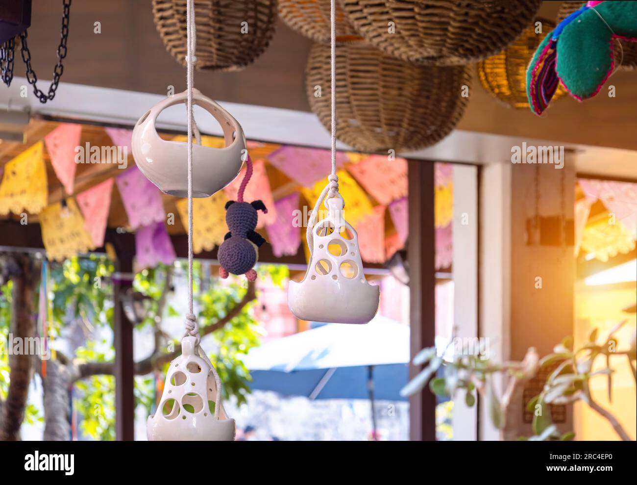 Mexican restaurants and cafes that serve national Mexican cuisine in ...