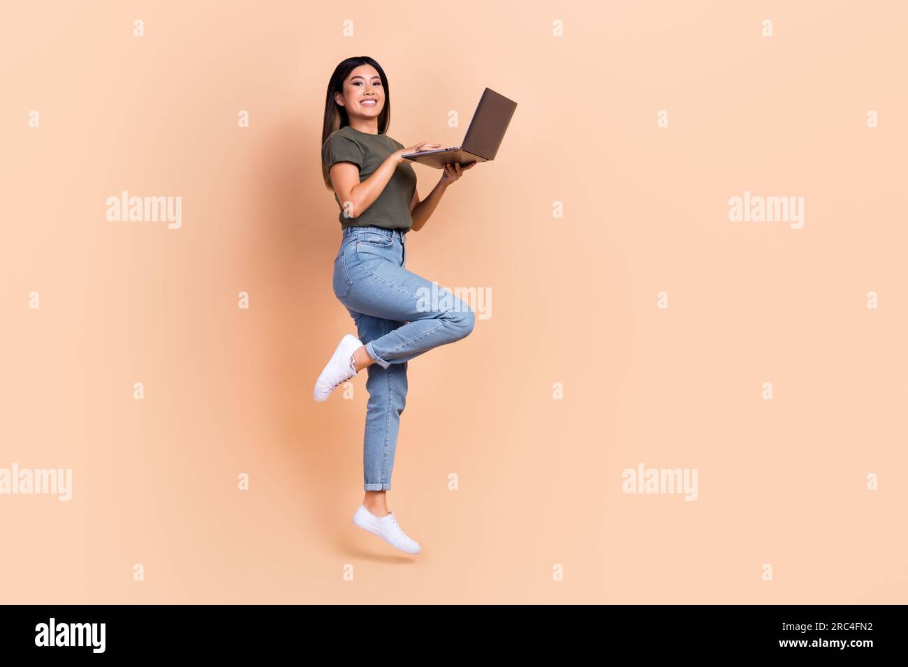 Full body photo of young model vietnamese woman programmer it ...