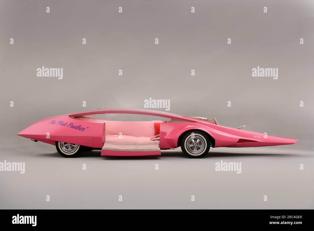 Car side open door hi-res stock photography and images - Alamy