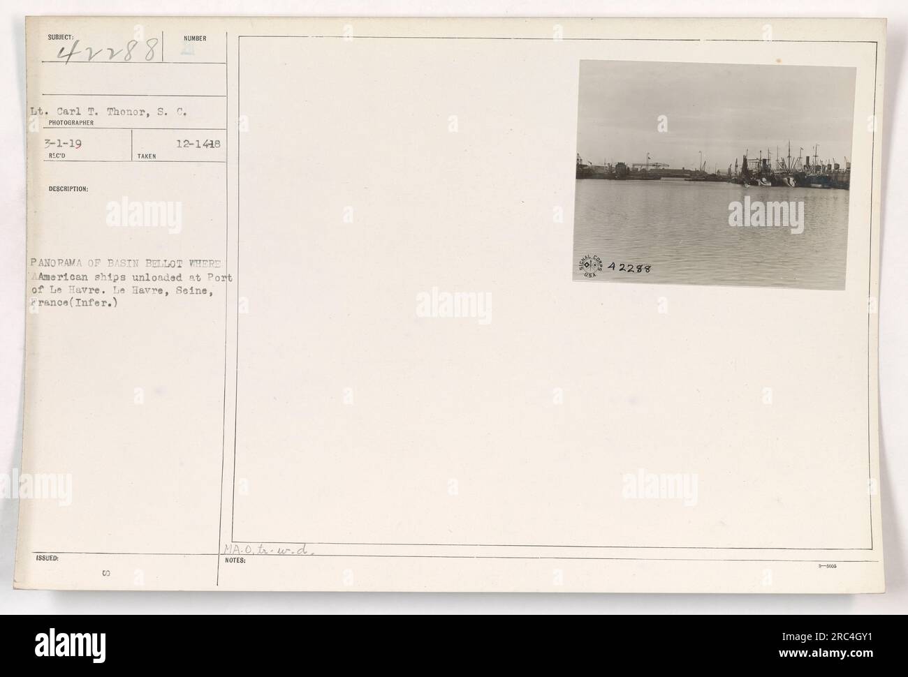 Port operations during world war 1 hi-res stock photography and images ...
