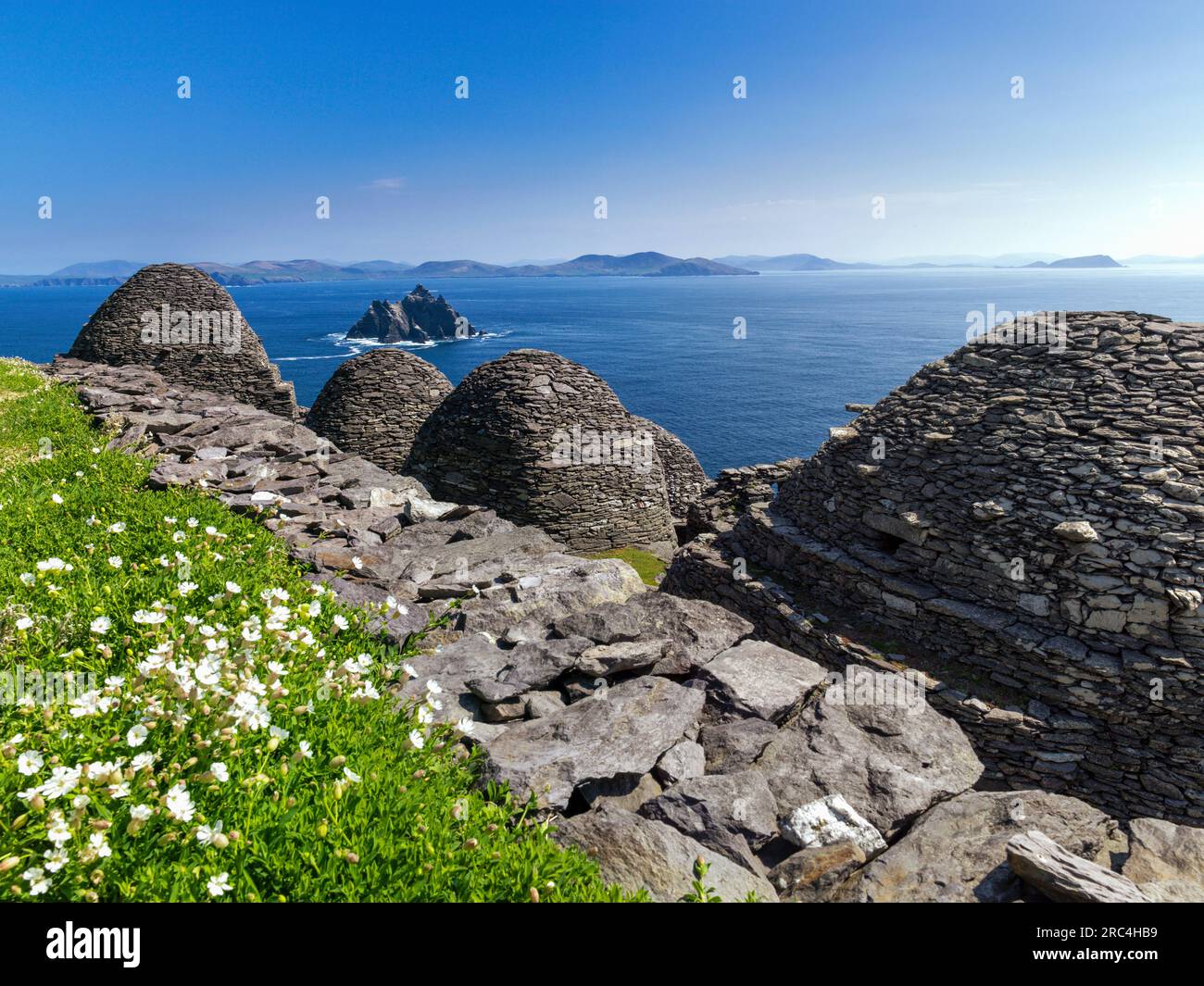 Beehive Huts at the UNESCO World Heritage site, Skellig Michael ...