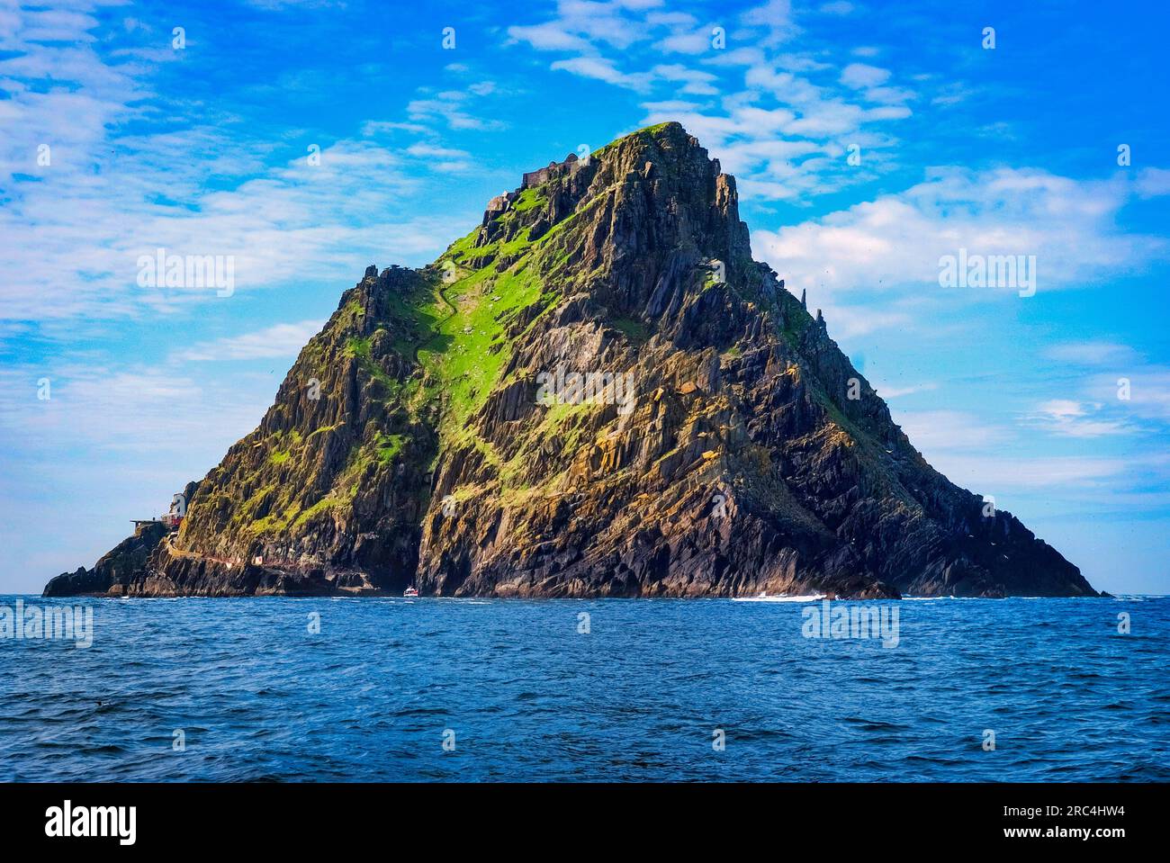Beehive Huts at the UNESCO World Heritage site, Skellig Michael ...