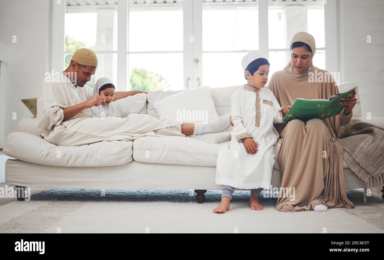 Arab father teaching his kids hi-res stock photography and images - Alamy