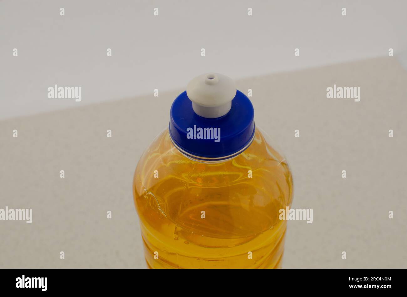 Close-up detergent, the secret to removing grease and dirt from dishes ...