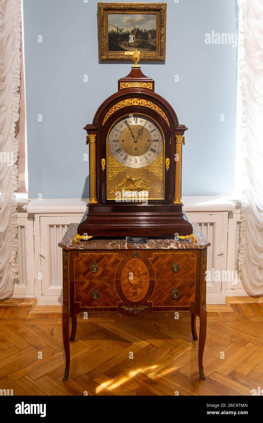 Tula. Items of arts and crafts in the Tula Museum of Fine Arts Stock ...