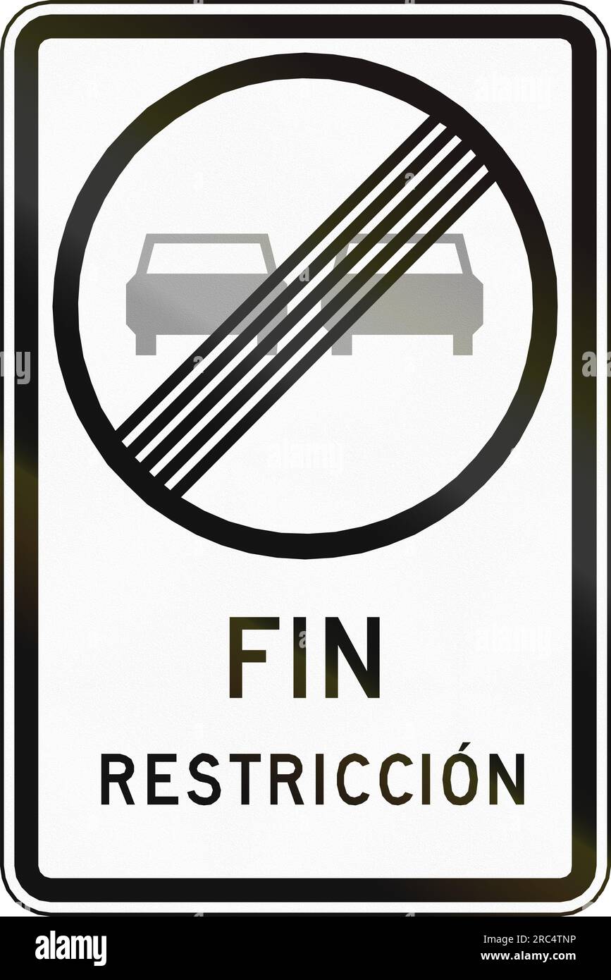 Chilean traffic sign: End of no overtaking zone. The text means: End of ...
