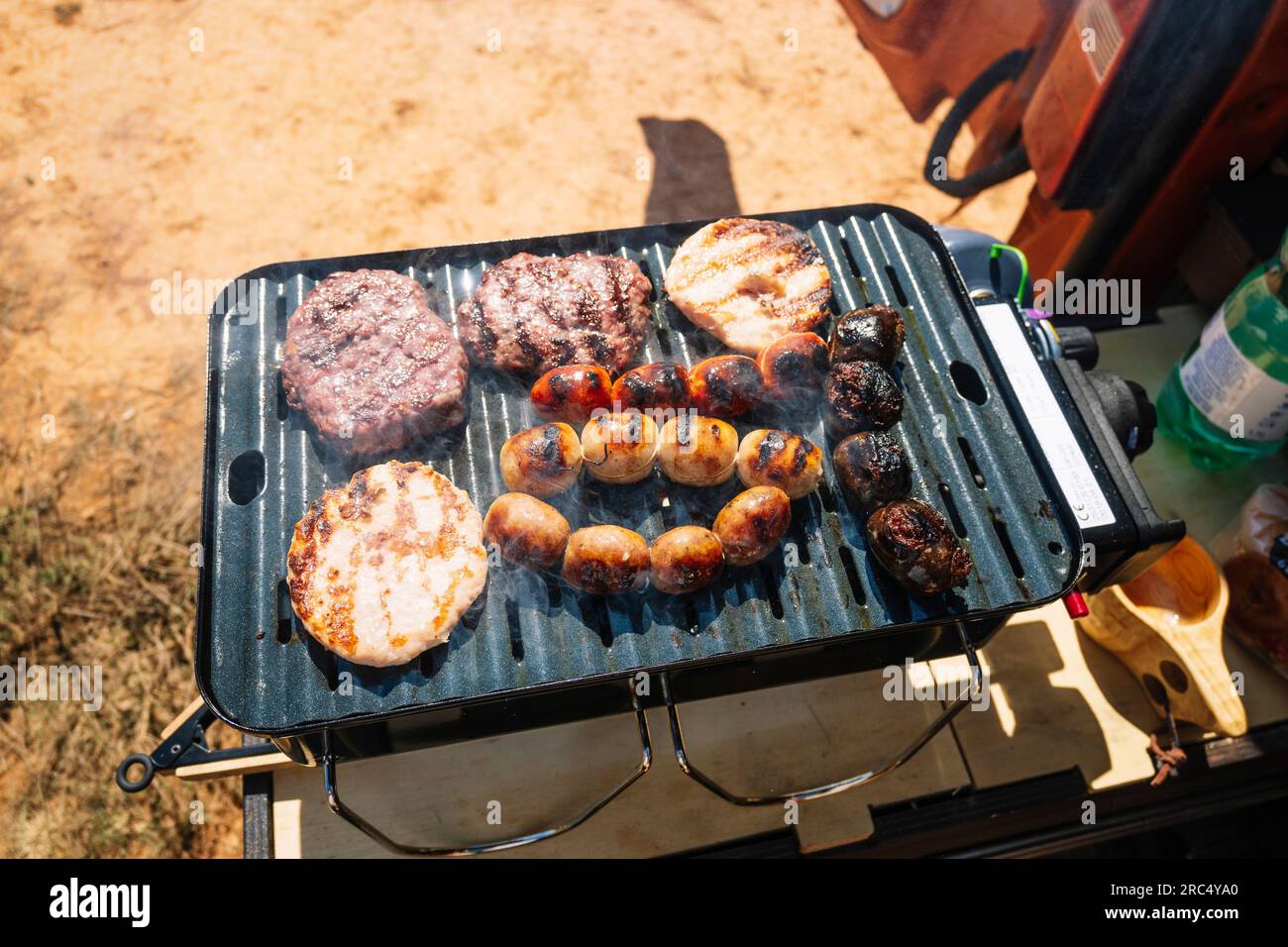 Camping ground cuisine hi-res stock photography and images - Alamy