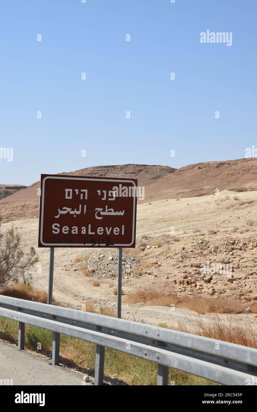 Sea Level Sign along the Curvy Road between Arad and Neve Zohar - Lower ...
