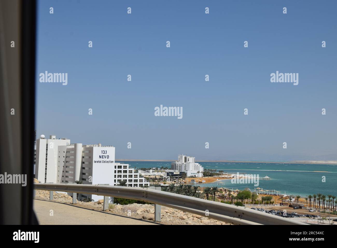 Beach of Ein Bokek and Salt Formations - Lower Basin of the Dead Sea Stock Photo - Alamy