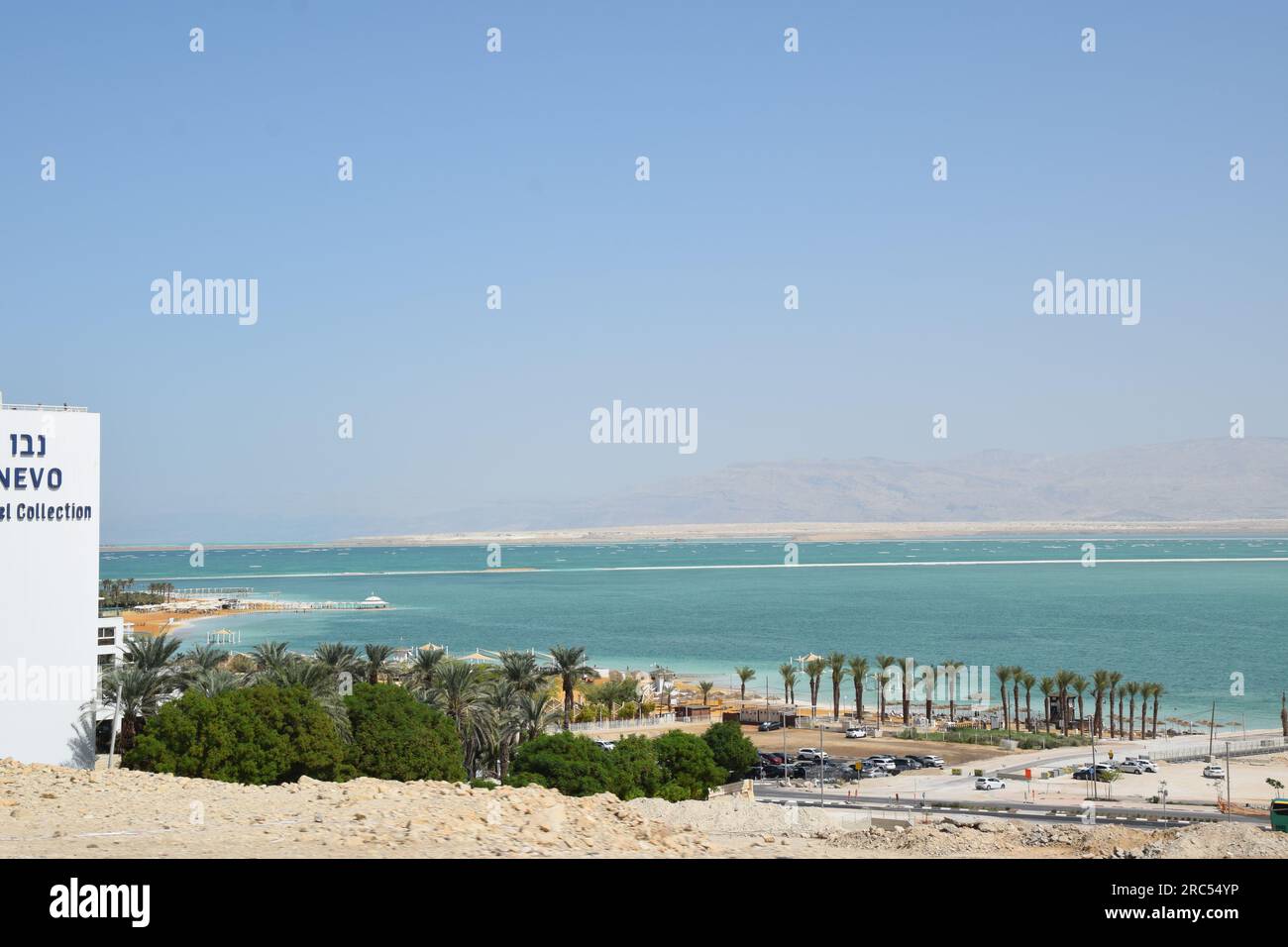 Beach of Ein Bokek and Salt Formations - Lower Basin of the Dead Sea Stock Photo - Alamy