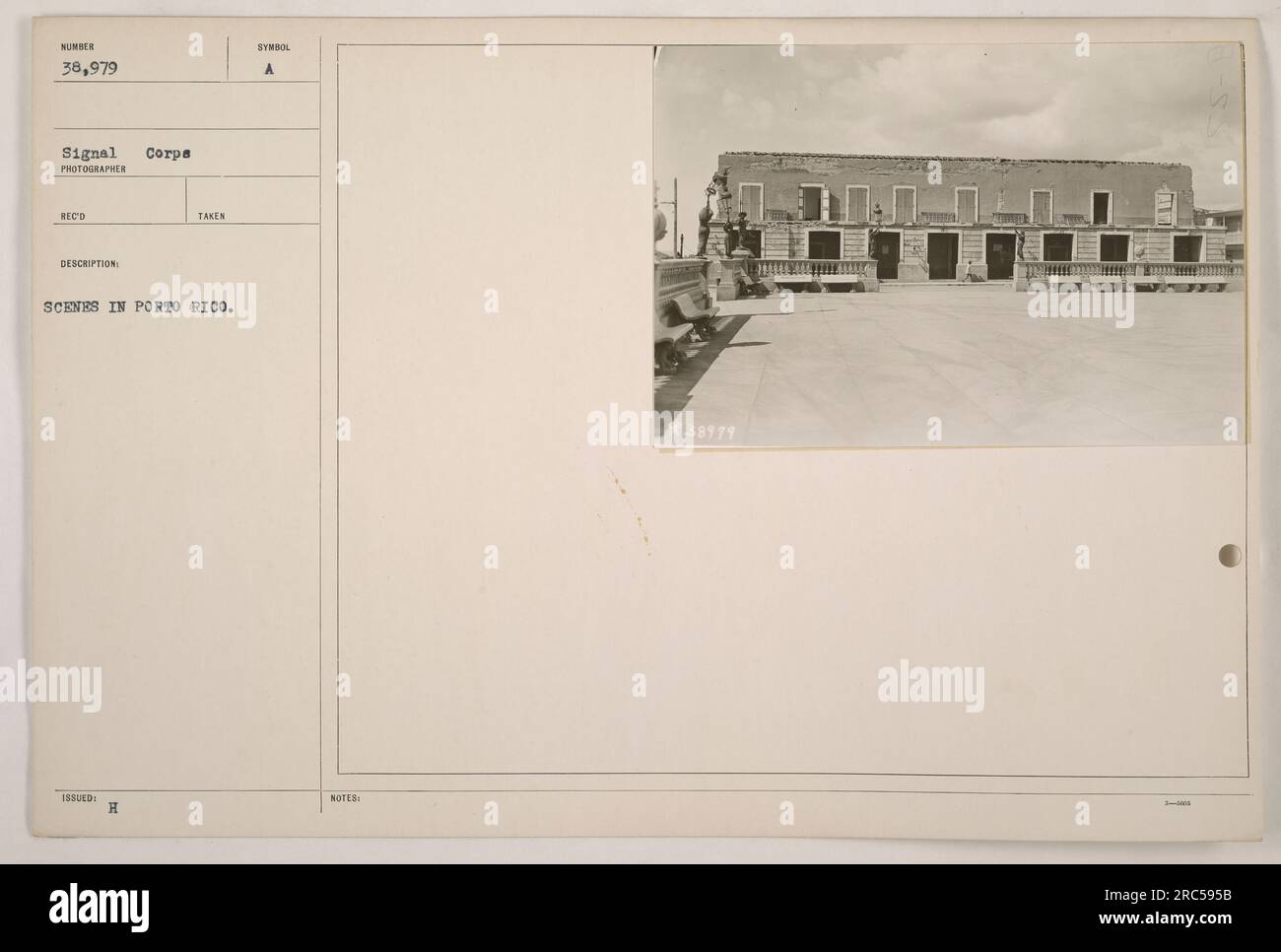 Signal corps photographer documentation hi-res stock photography and ...