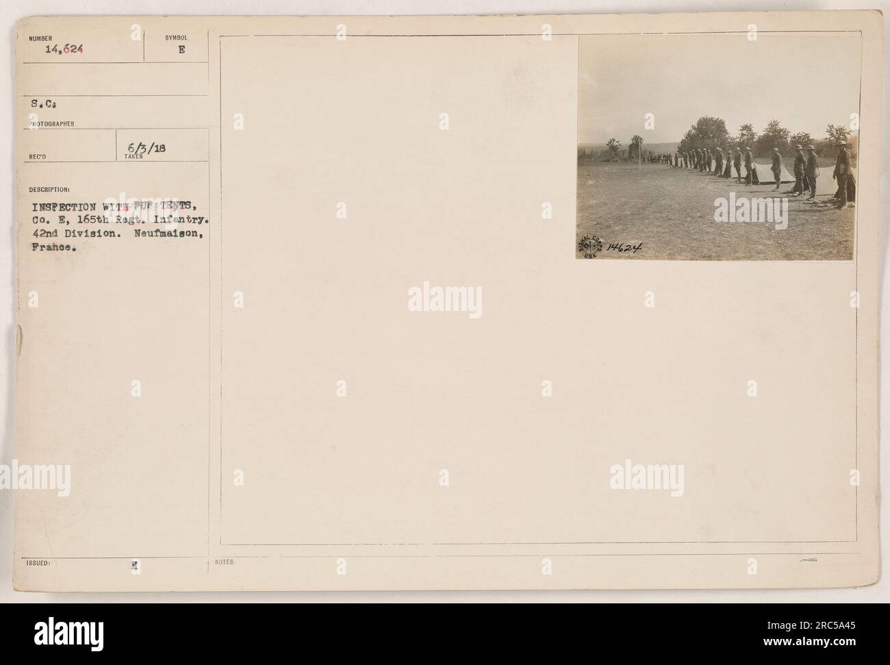 Soldiers from Company E, 165th Regiment of Infantry, 42nd Division ...