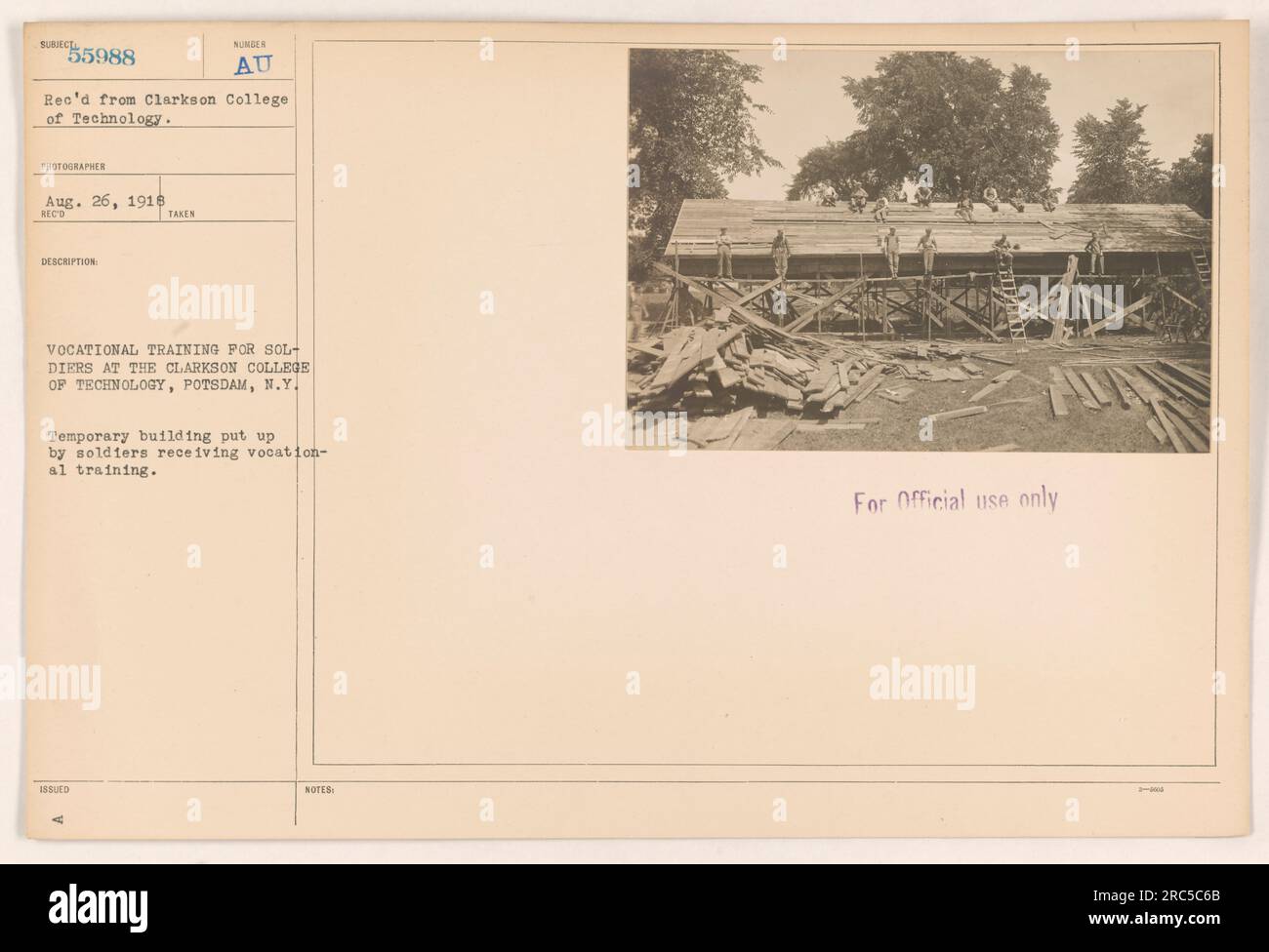 Vocational training for soldiers hi-res stock photography and images ...