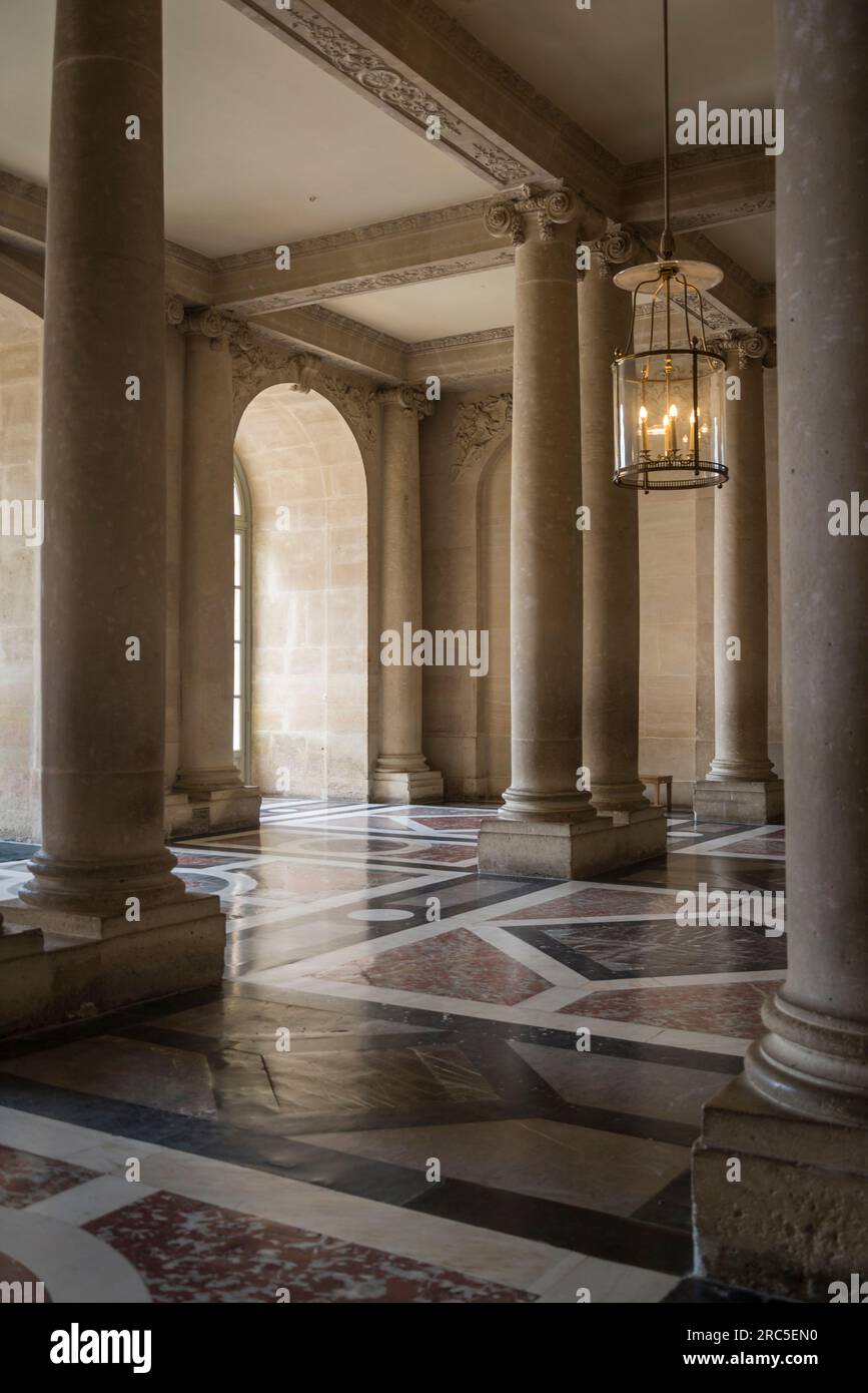 Entrance Hall, Palace of Versailles, Château de Versailles, a former ...