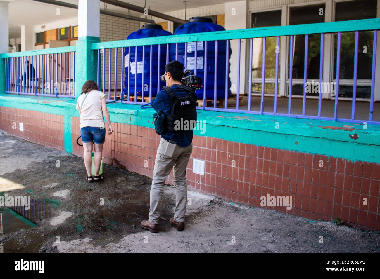 Fletcher Yeung, Camera Operators working with Nick Dole, a Europe ...