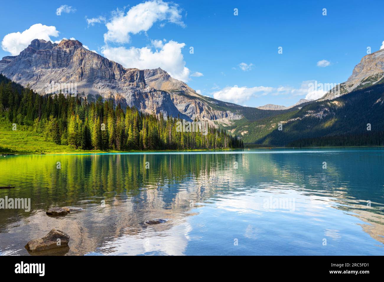 Emerald lake in the Canadian Rockies of Yoho National Park, British ...