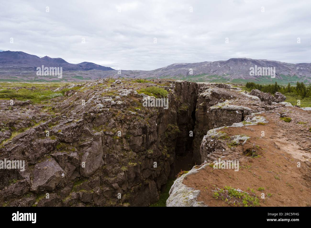 Beautiful nature in Iceland. Scenic Icelandic landscape at cloudy day ...