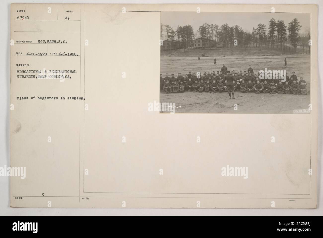 Soldiers at Camp Gordon, Georgia participating in a beginner's singing ...