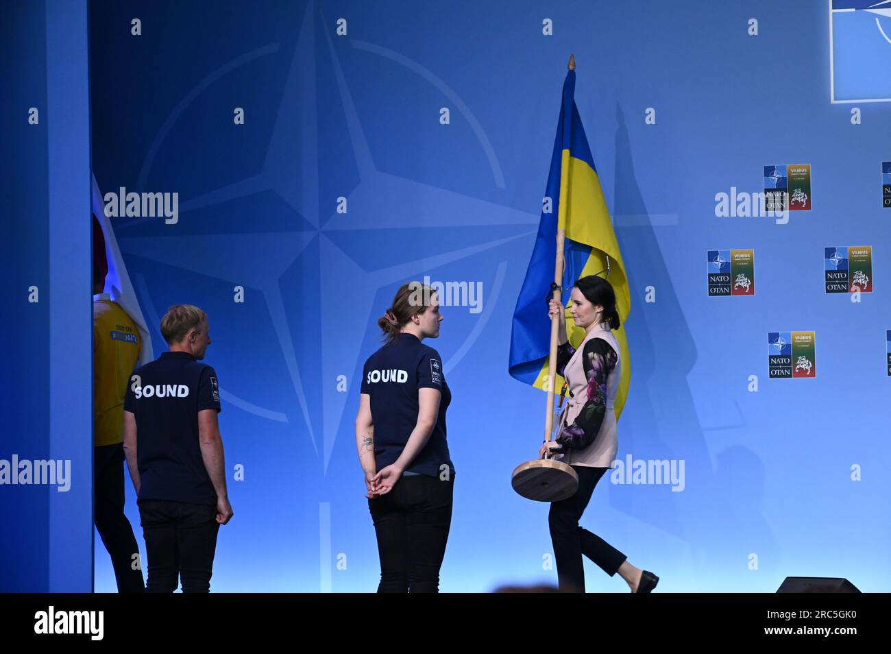 G7 summit flag 2023 hi-res stock photography and images - Alamy