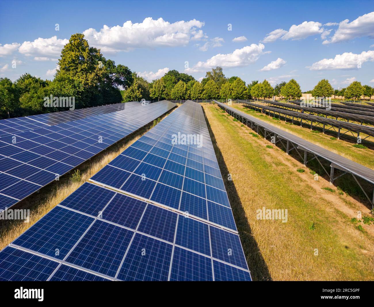 Open panels hi-res stock photography and images - Alamy