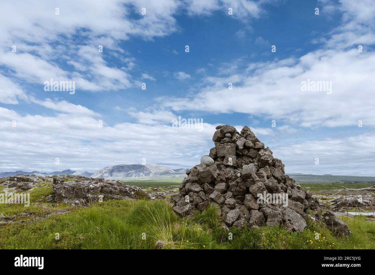 Beautiful nature in Iceland. Scenic Icelandic landscape at cloudy day ...
