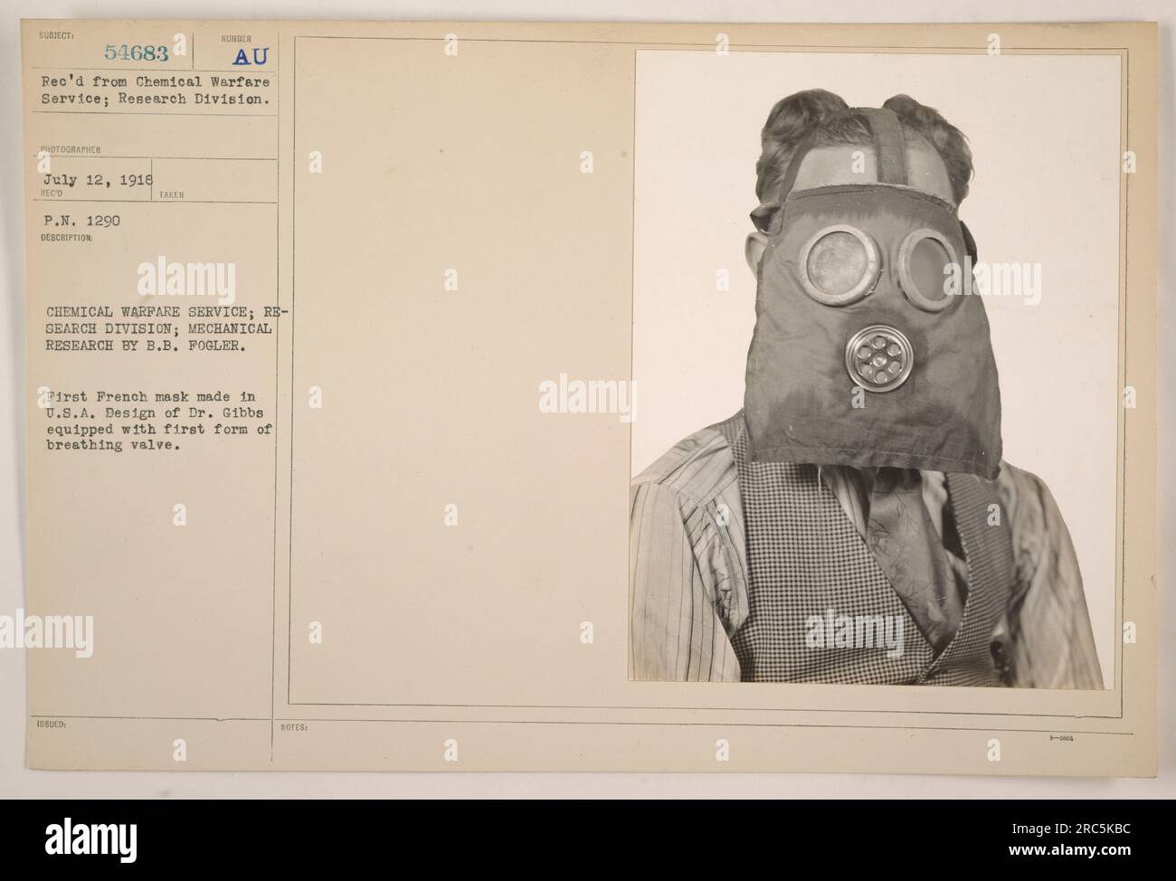 Breathing apparatus world war one hi-res stock photography and images ...