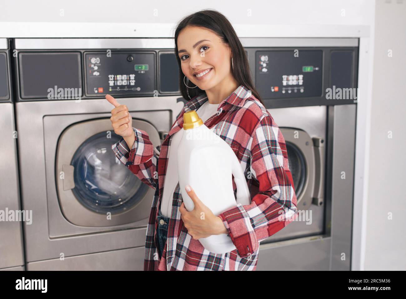 Bottle detergent near washing hi-res stock photography and images - Alamy