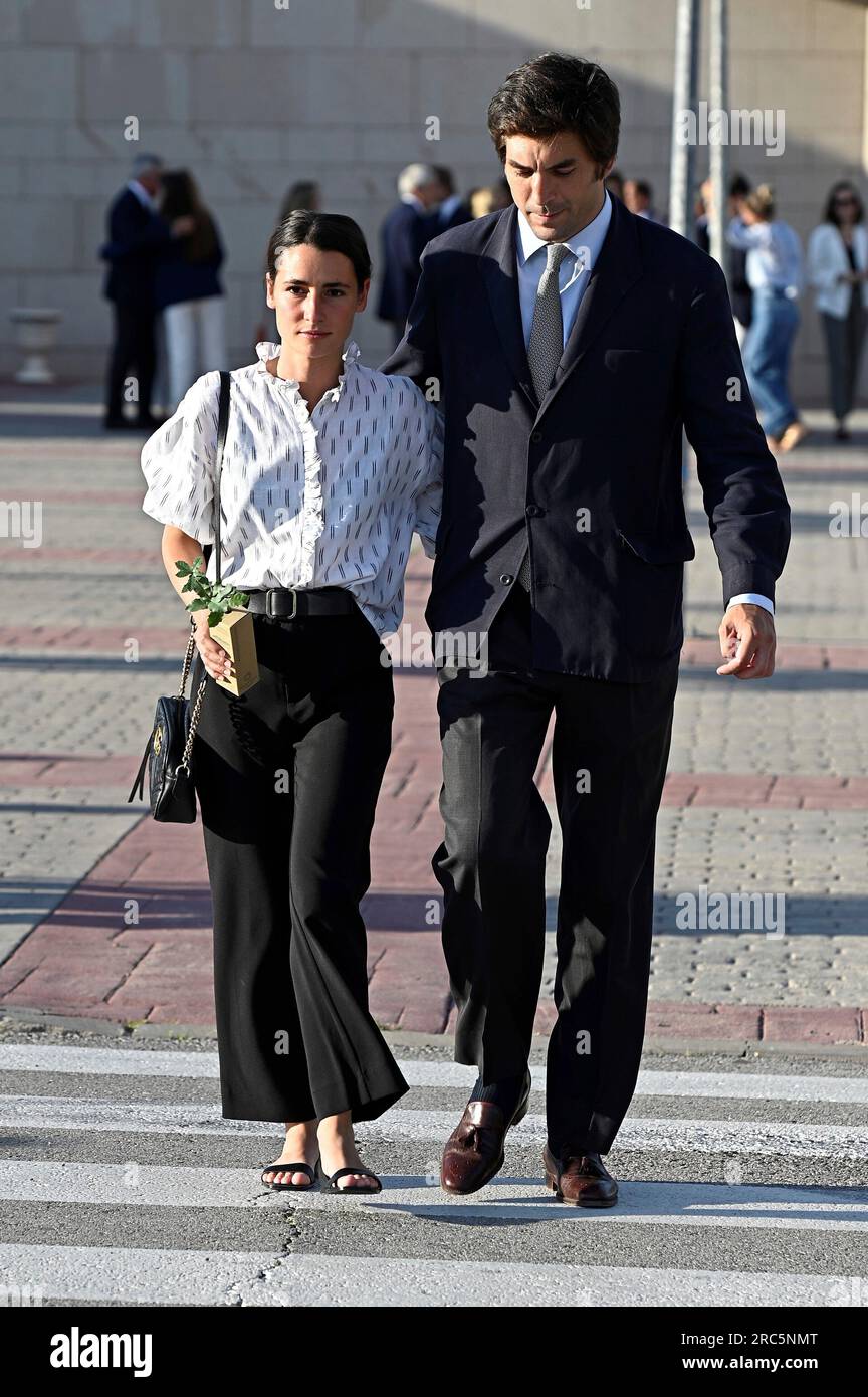 Ana Sainz and Rodrigo Fontcuberta at the mortuary to say the last ...