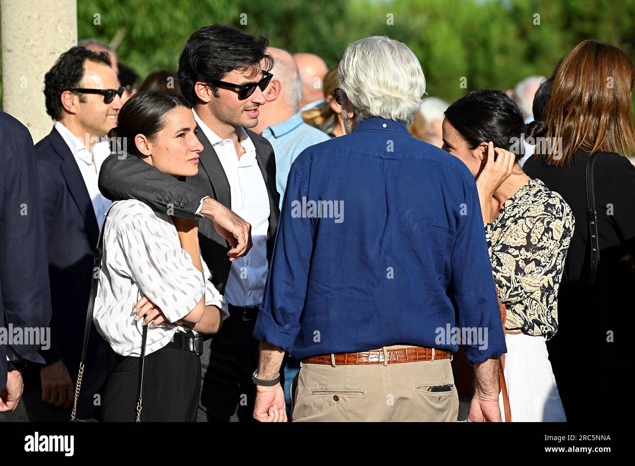 Ana and Carlos Sainz Jr. at the morgue to bid farewell to Antonio Sainz ...