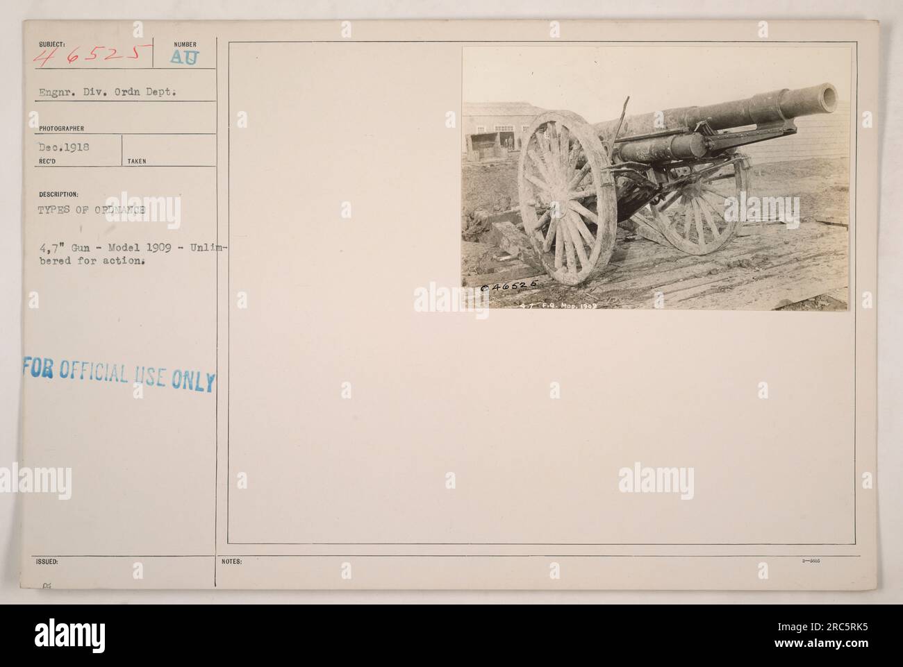 4.7" gun model 1909 being prepared for action by the Engineer Division ...