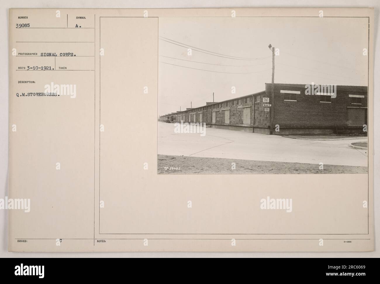Army storehouses hi-res stock photography and images - Alamy