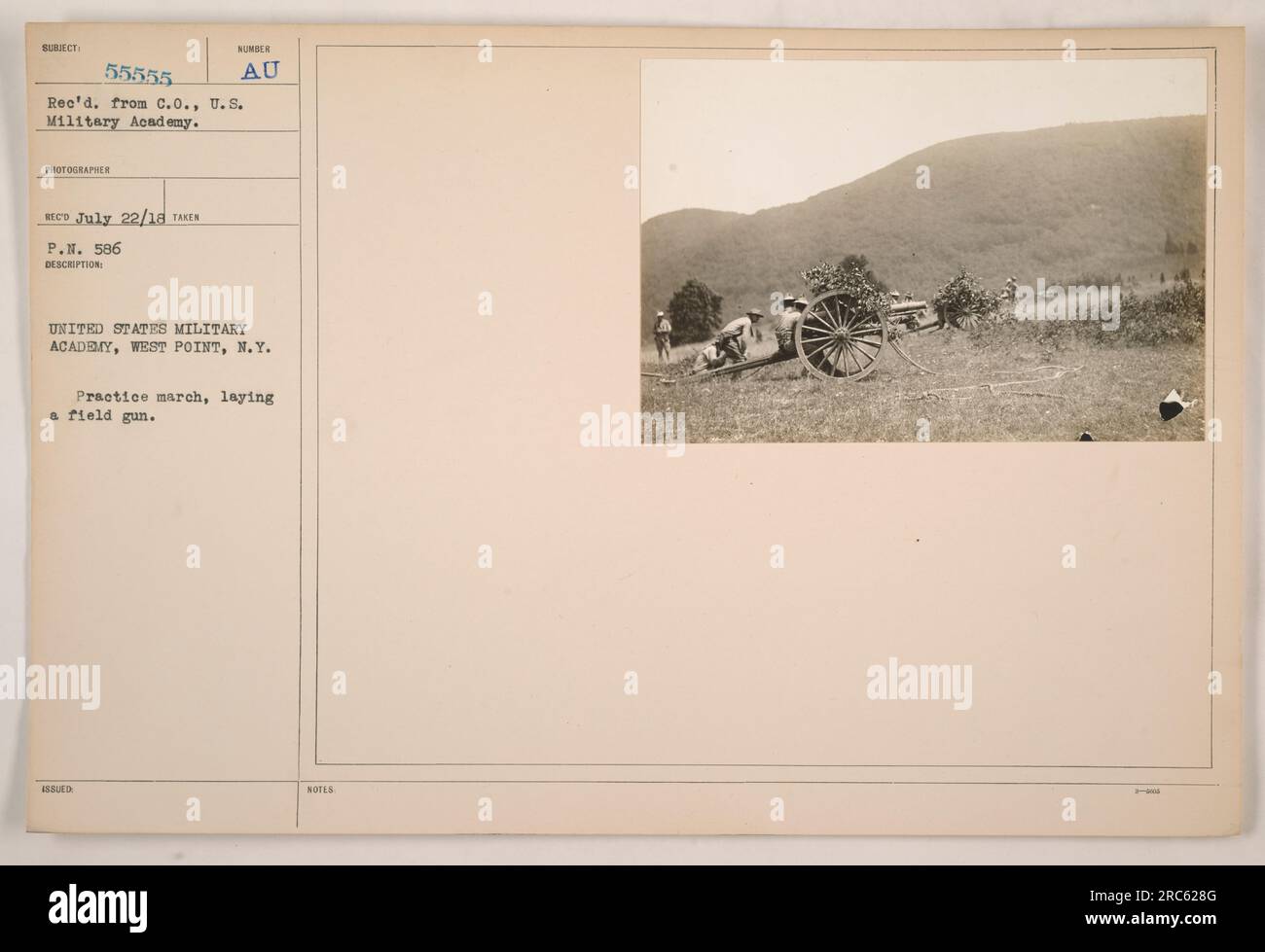 Military cadets at the United States Military Academy in West Point ...