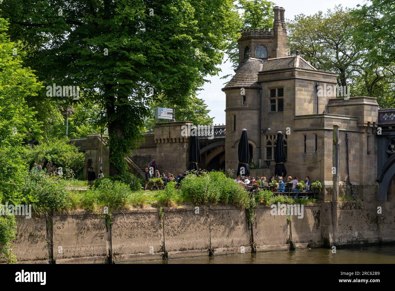 Video amazing sunset sky hi-res stock photography and images - Alamy