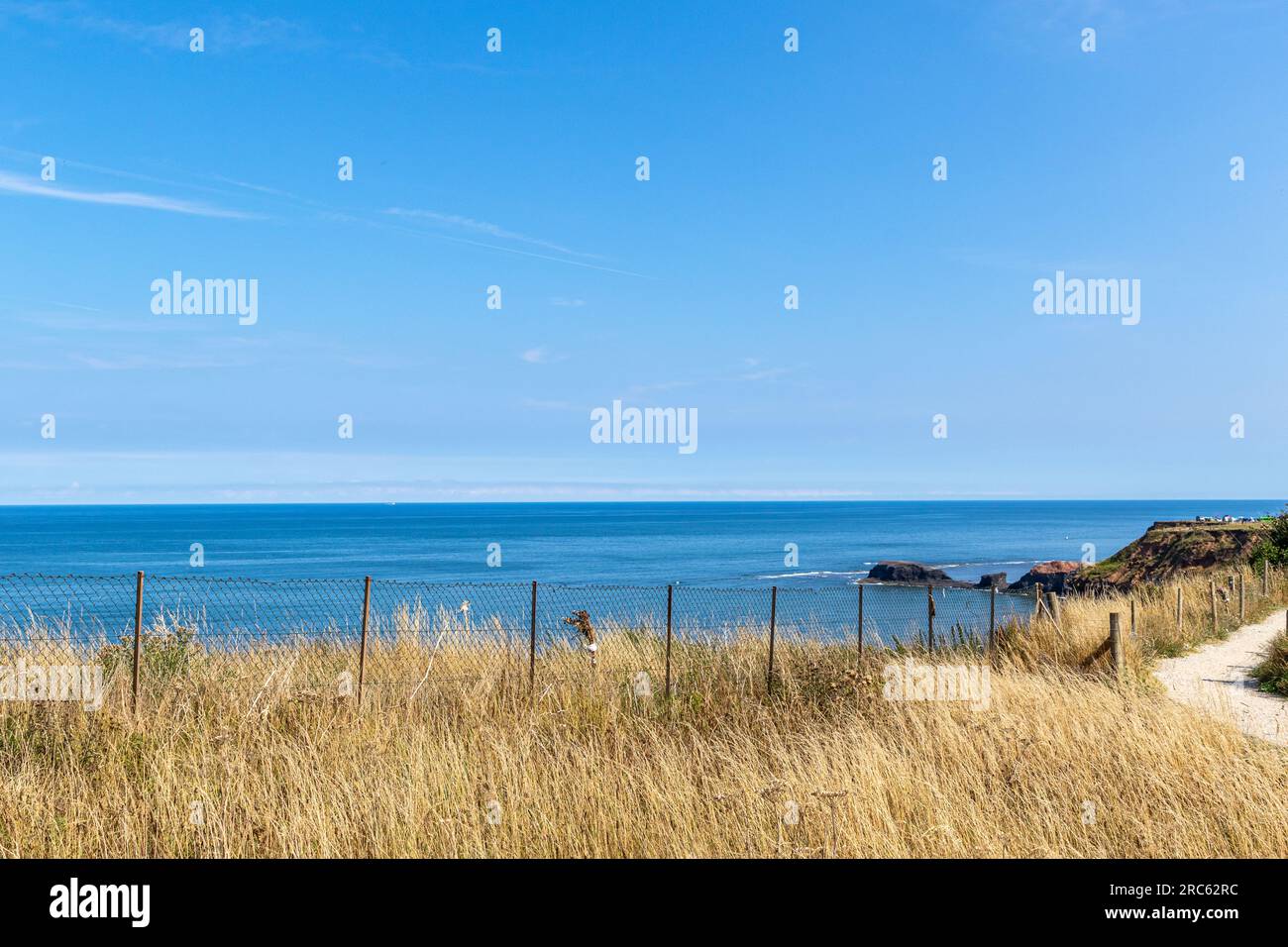 Stunning winter landscape cliffs hi-res stock photography and images ...