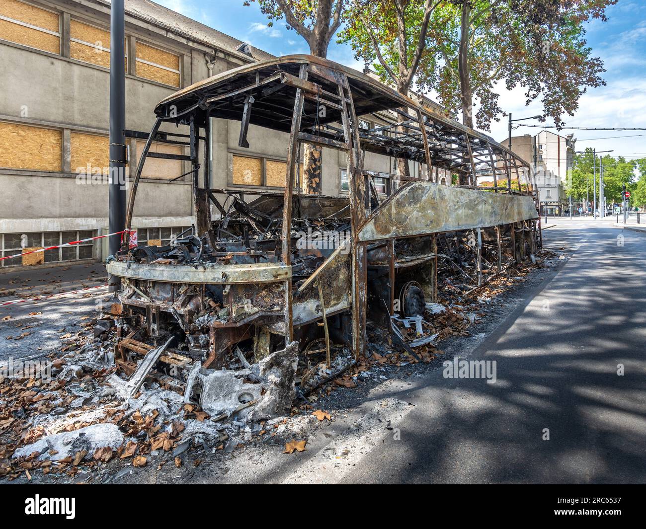 Burnt out bus hi-res stock photography and images - Alamy