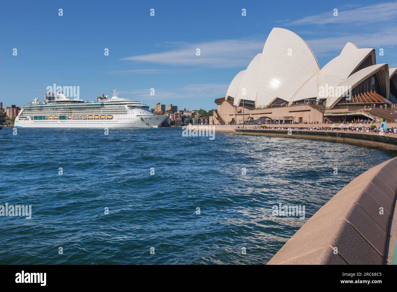 Cruise Ship Passing the Sydney Opera House Stock Photo - Alamy