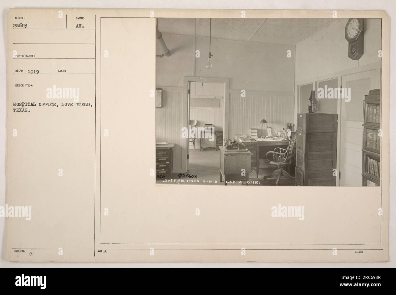 Medical personnel at Love Field, Texas, in 1919. The photograph shows a ...