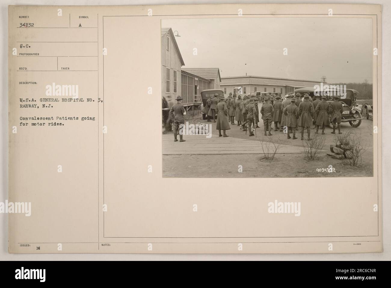 Convalescent patients from General Hospital No. 3 in Rahway, NJ, going ...