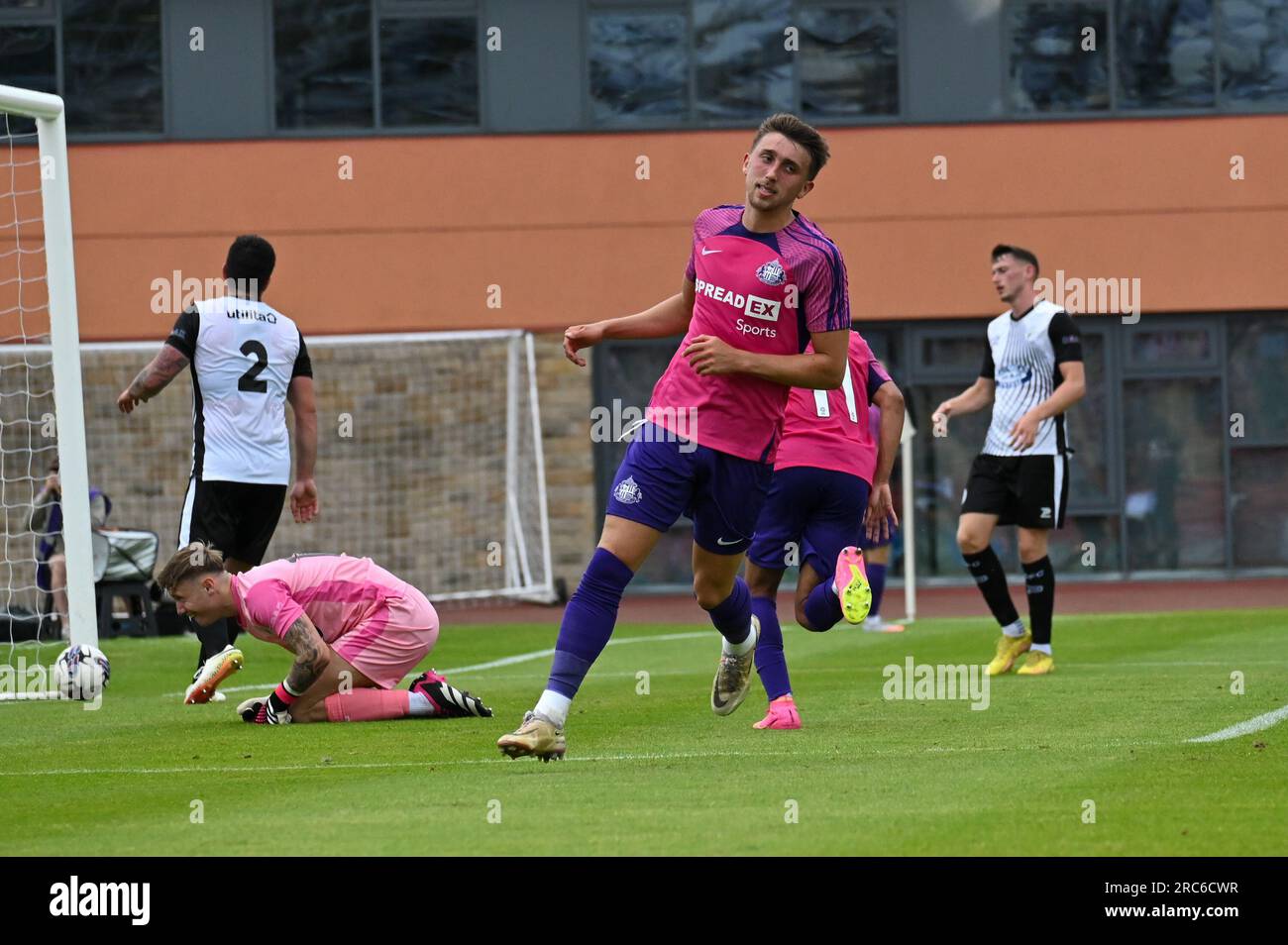 Sunderland AFC midfielder Dan Neil scores his side's first goal against ...