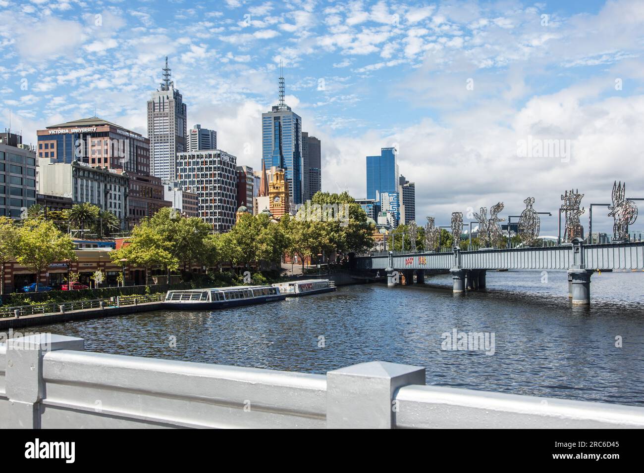 Sandridge Bridge over the Yarra River and Melbourne Cityscape Stock ...